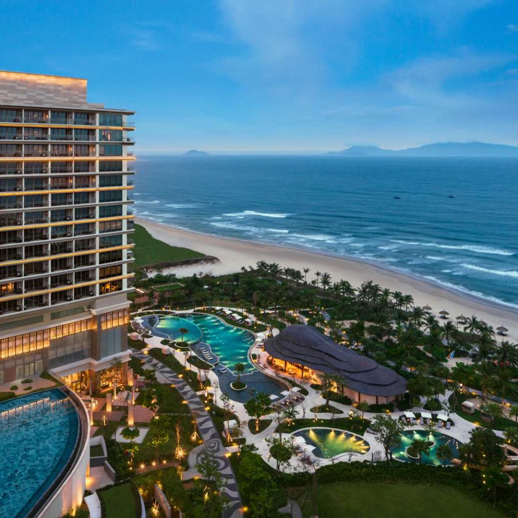 Experience a Sparkling Festive Vacation with “Seasonal Wonders” on ...